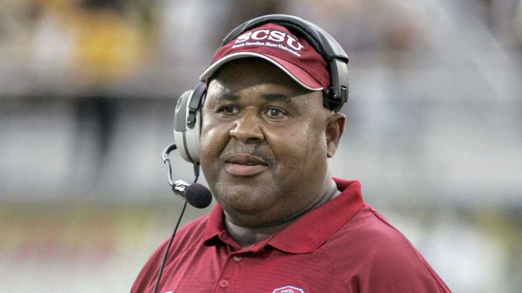 SC Stateâ€™s Buddy Pough named MEAC Coach of the Year - HBCU Gameday
