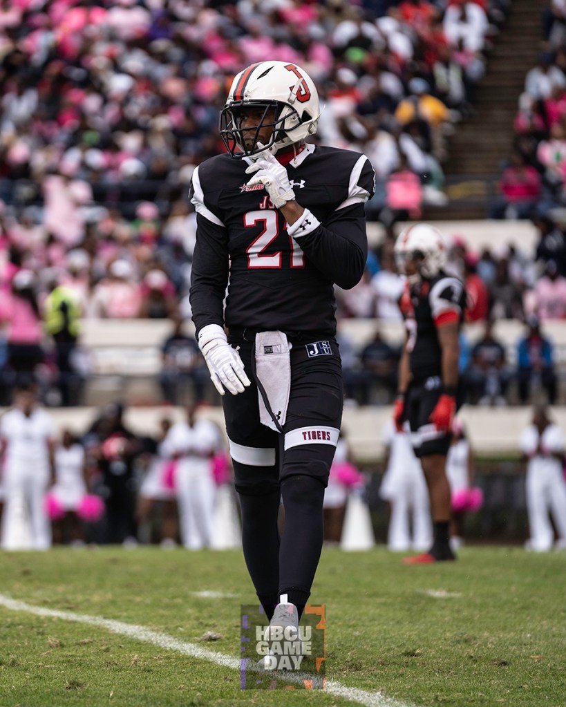 Shilo Sanders tributes Jackson State drum majors after Pick-Six - HBCU ...